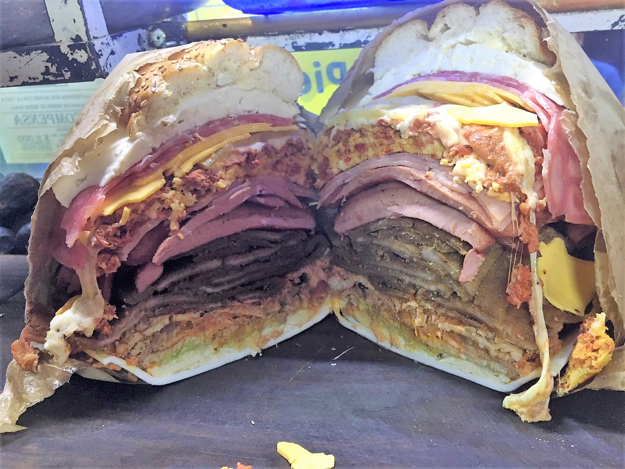 Tortería de la CDMX ofrece 2 mil 500 pesos a quien pueda comerse una ...