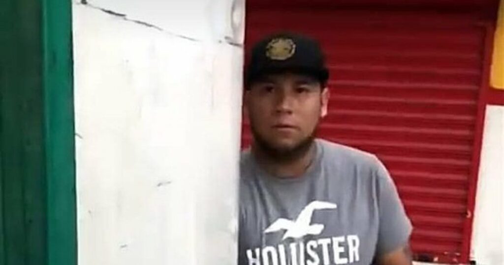 Mujer Exhibe A Un Hombre Que Se Masturbaba Frente A Ella 1193